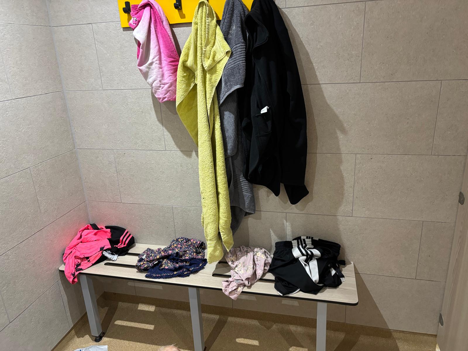 Hacks for swimming with kids – less faff more fun – Fromthemotherside